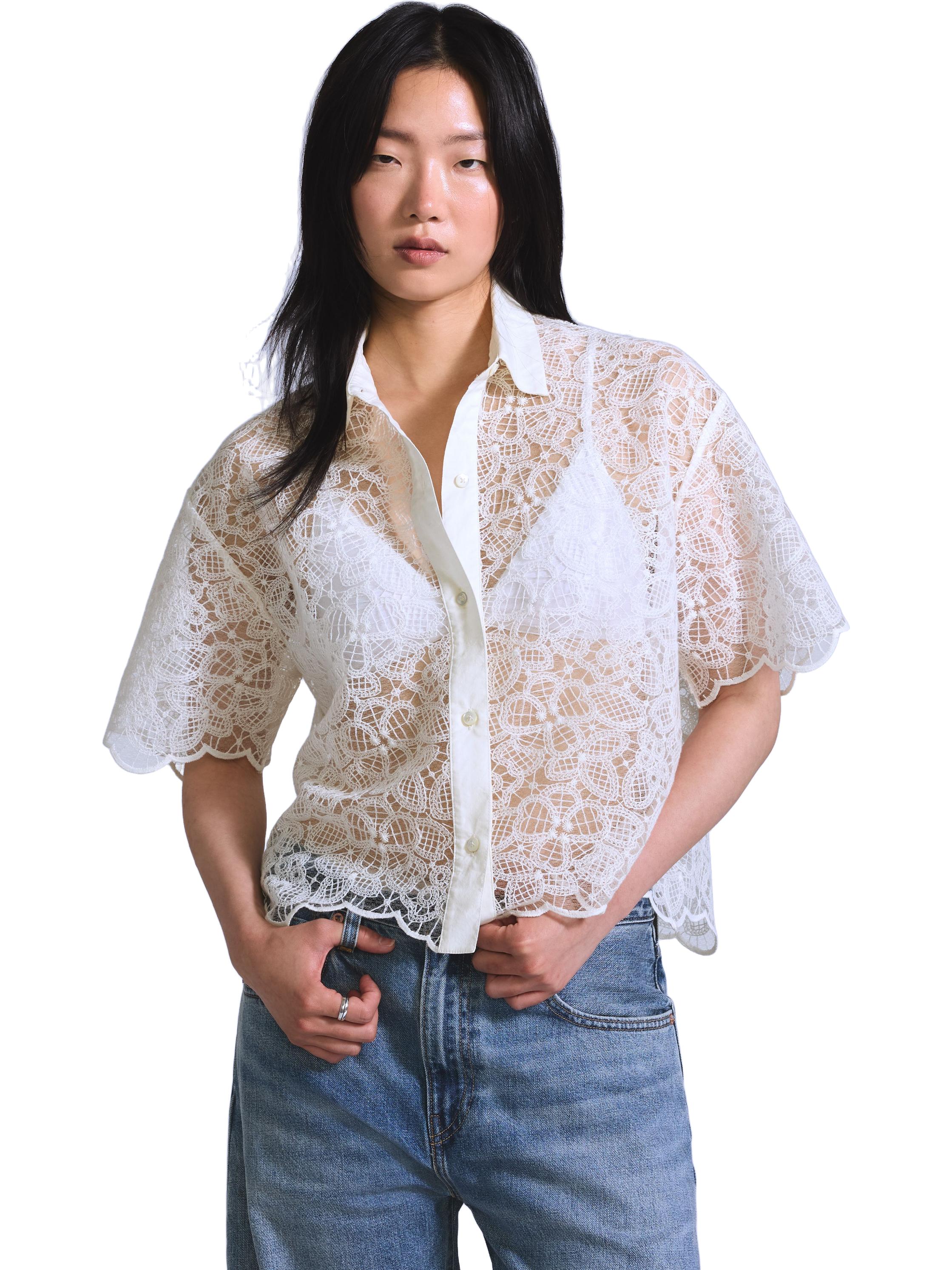 LEVI'S Levi's Lace Cropped Short-Sleeve Button Down Blouse